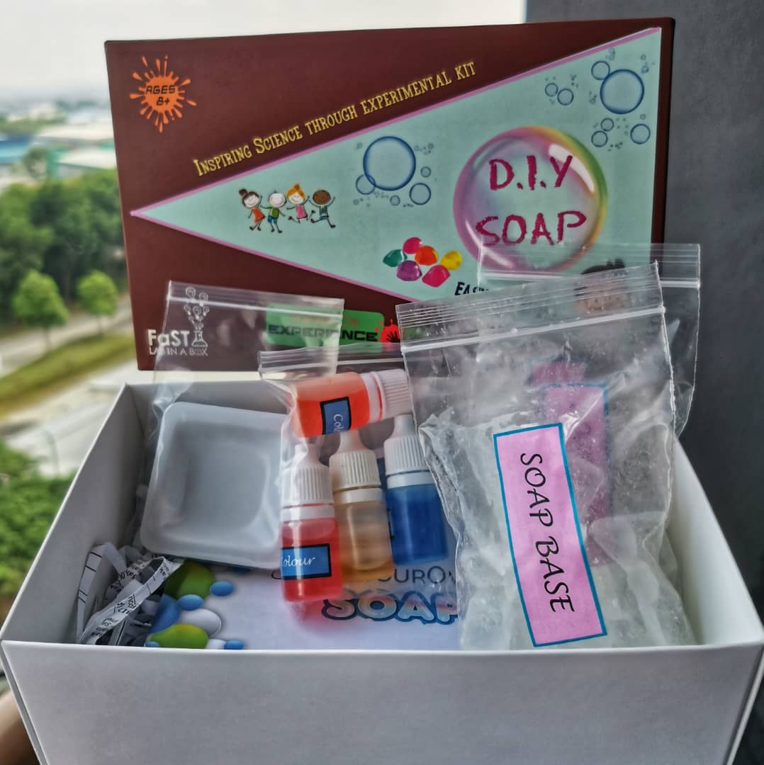 KIDSLAB01- LAB IN THE BOX D.I.Y SOAP – MommyHappy