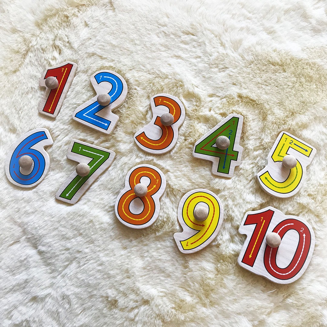 ET81 : WOODEN PUZZZLE NUMBER AND SHAPES – MommyHappy