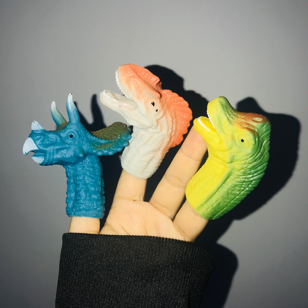 DINOSAUR HAND PUPPET – MommyHappy