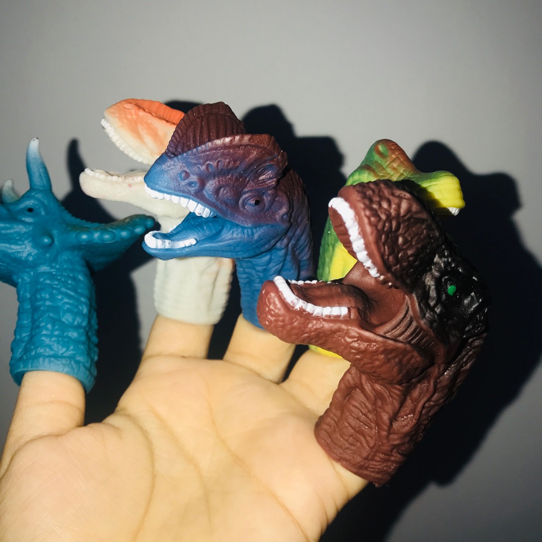 DINOSAUR HAND PUPPET – MommyHappy