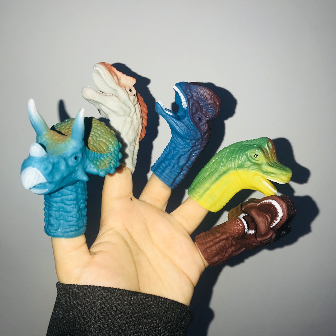 DINOSAUR HAND PUPPET - MommyHappy